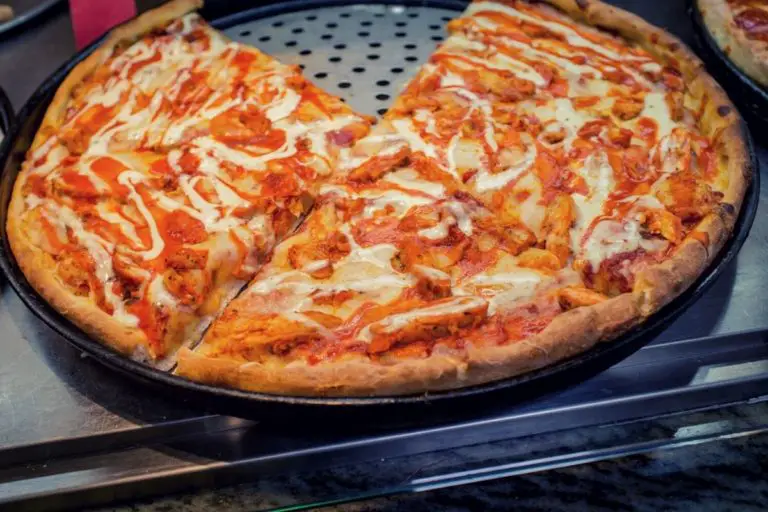 6 Chicken Pizza Topping Combinations You Haven't Tried Yet