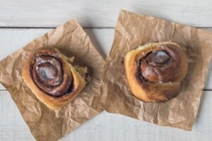 How To Store Cinnamon Rolls After Baking To Keep Them Fresh