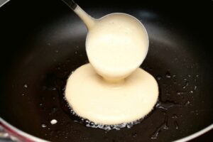 When To Flip A Pancake? - Flipping Pancakes 101 With Pictures