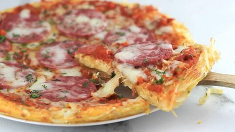 Tasty Cabbage Pizza Recipe (Gluten-Free & Low Carb)