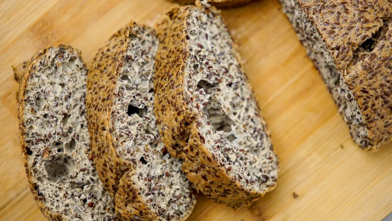 2-Ingredient Flaxseed Bread Recipe (Low-Carb & Gluten-Free)