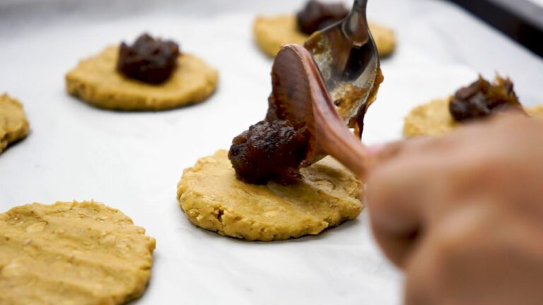 Baking 140-Year-Old Date Filled Oatmeal Cookies Recipe (+Video)