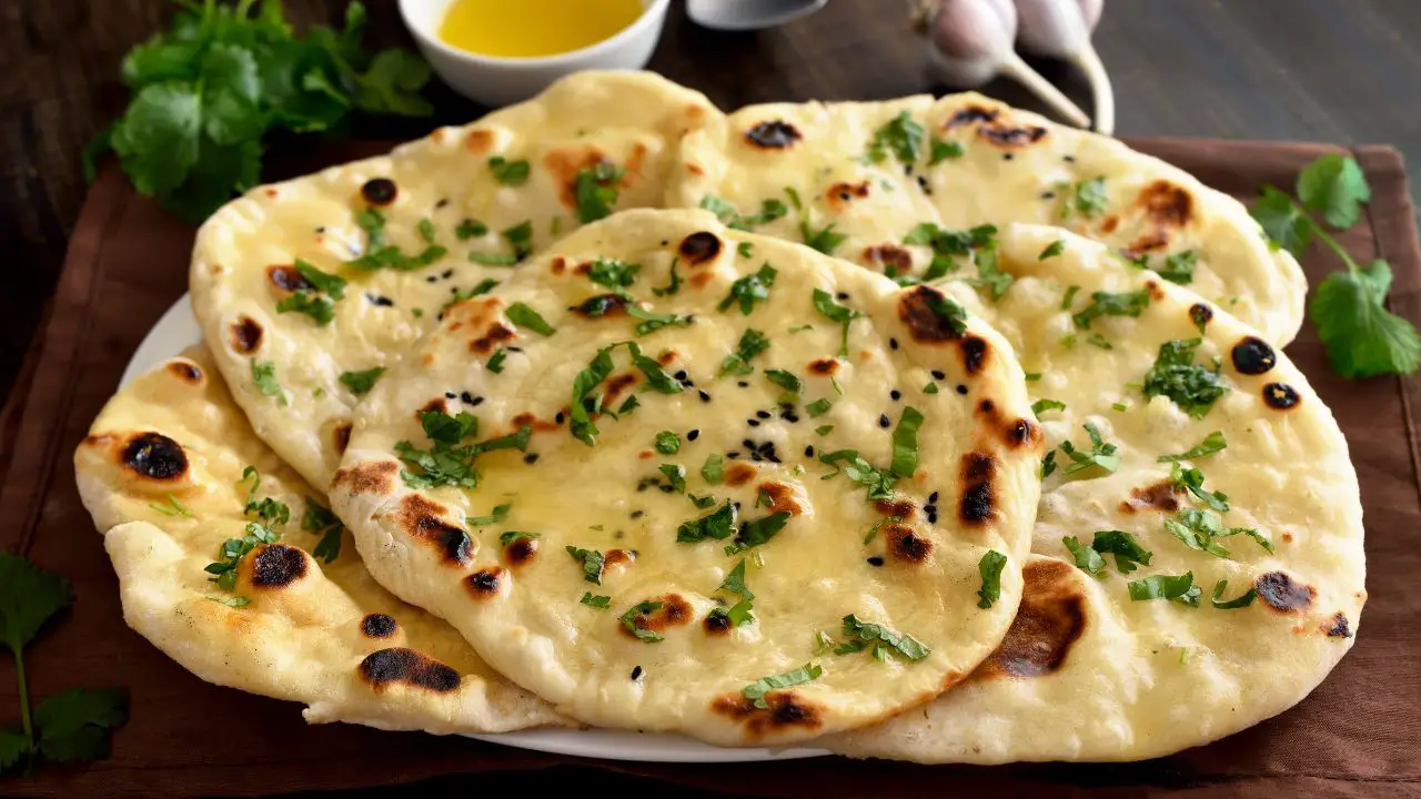 How To Make Naan At Home On Tawa (Everything Traditional Naan Bread ...