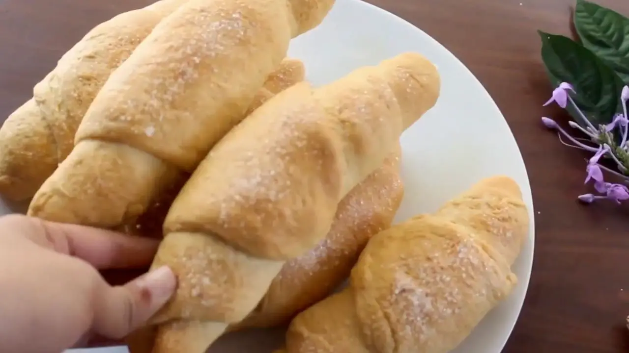 Kimbula Banis - A Traditional Sugar Buns Recipe Revealed!