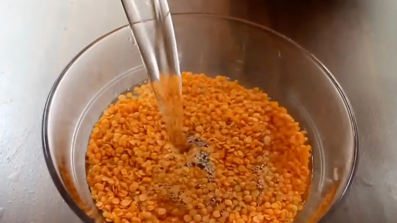 This Red Lentil Bread Will Keep You Full Until Lunch—Guaranteed!