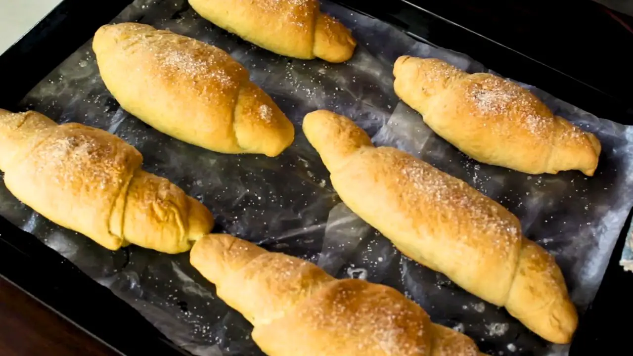 Kimbula Banis - A Traditional Sugar Buns Recipe Revealed!