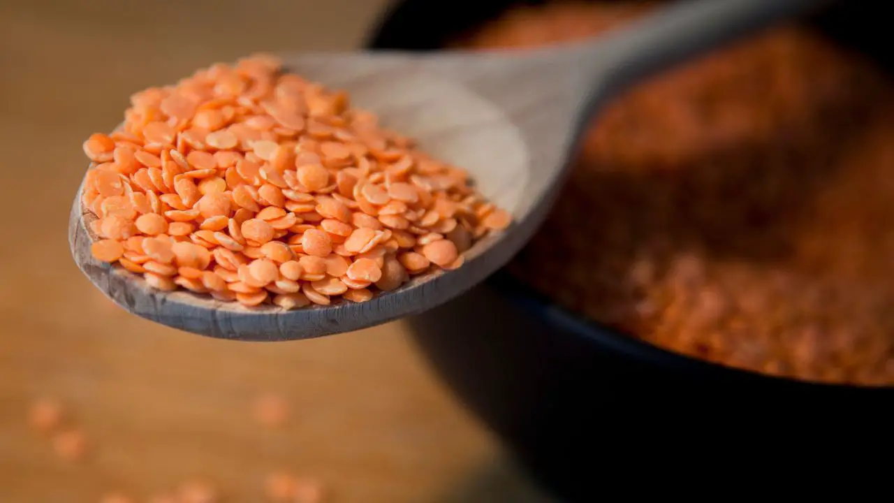 This Red Lentil Bread Will Keep You Full Until Lunch—Guaranteed!