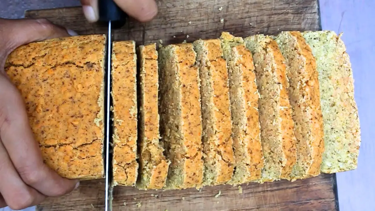 This Red Lentil Bread Will Keep You Full Until Lunch—Guaranteed!