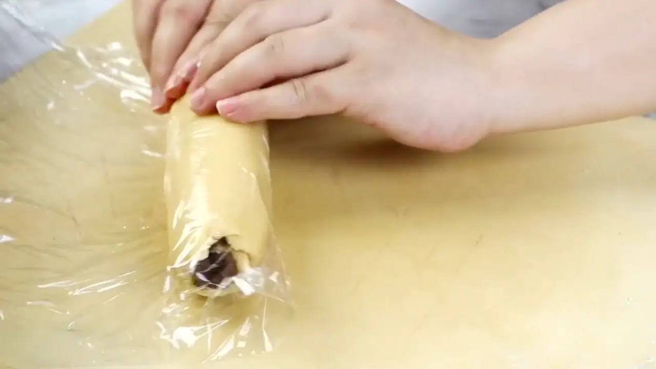 Crispy Traditional Vietnamese Cookies (Bánh Tai Heo)