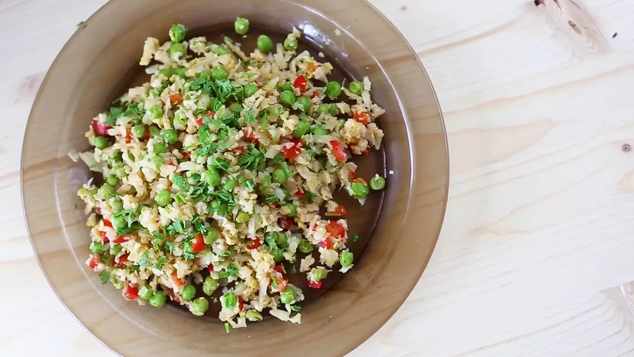 Easy Chili Garlic Fried Rice Recipe Using Leftover Rice
