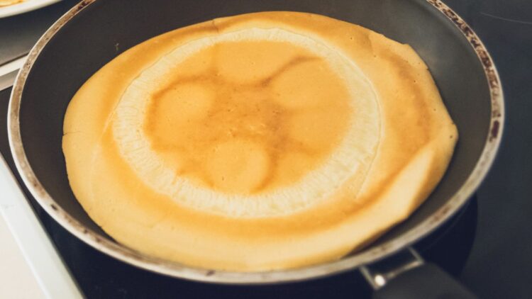Fluffy Buttermilk Pancakes (No Buttermilk Needed!)