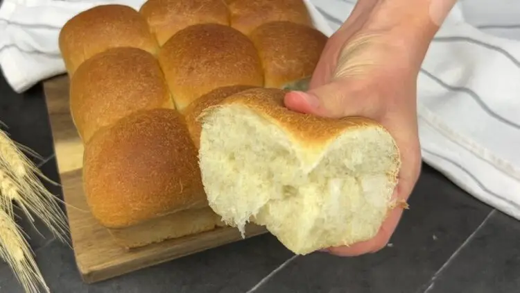 Fluffy Bread Machine Dinner Rolls So Buttery